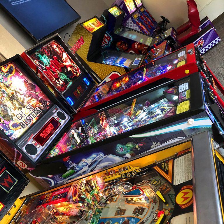 Social - Alley Arcade